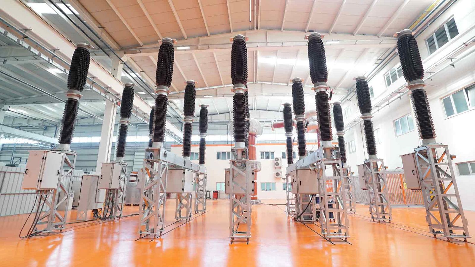 HV Live-Tank Circuit Breakers - Astor